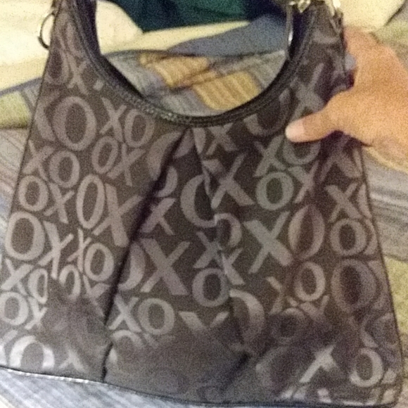 XOXO | Bags | Xoxo Large Purse Black Grey Pleated Down Th Front In An ...